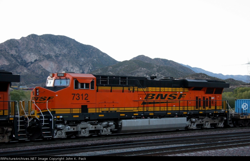 BNSF 7312